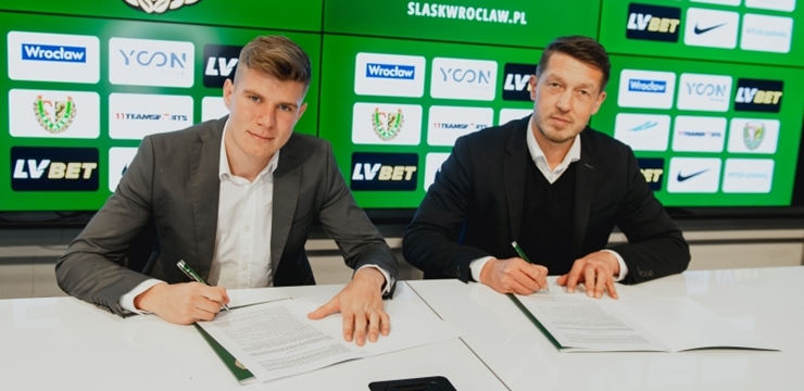 OFICJALNIE: Samiec-Talar na dłużej w Śląsku!